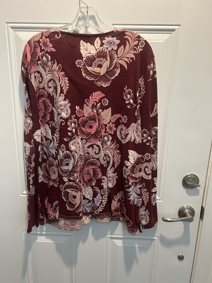 Chicos Zenergy Women Burgundy Top With Velvet Trim 3/4 Sleeves Knit Top ...