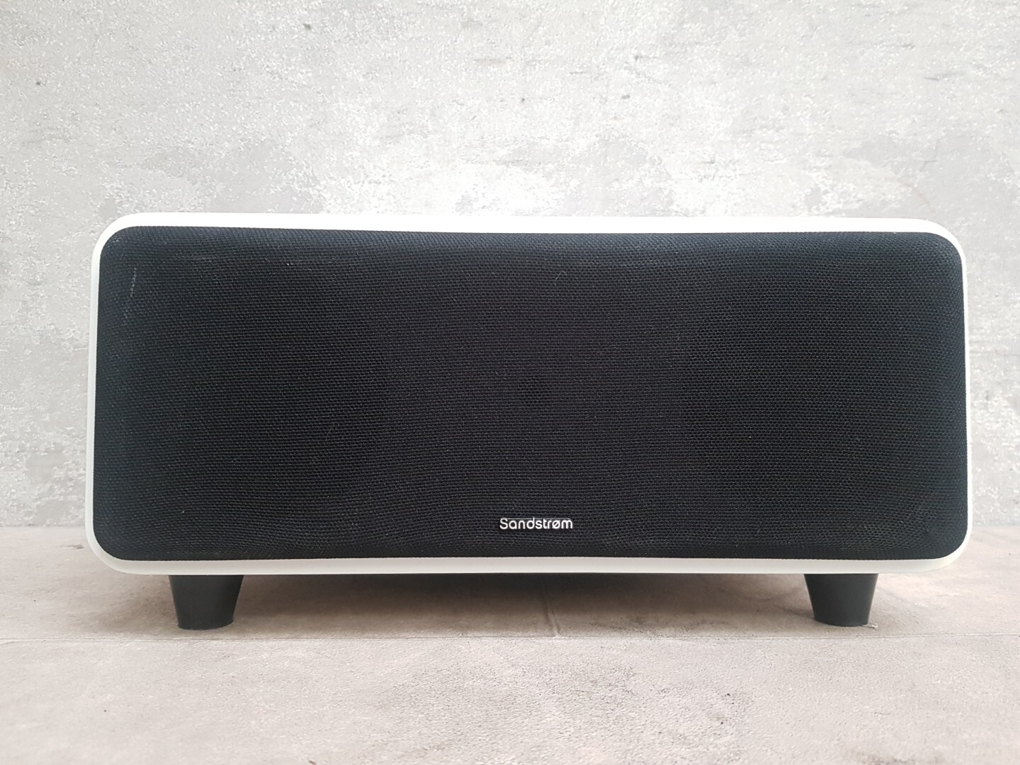 Sandstrom Speaker System With Docking - White - Unit Only (SIPD8012 ...