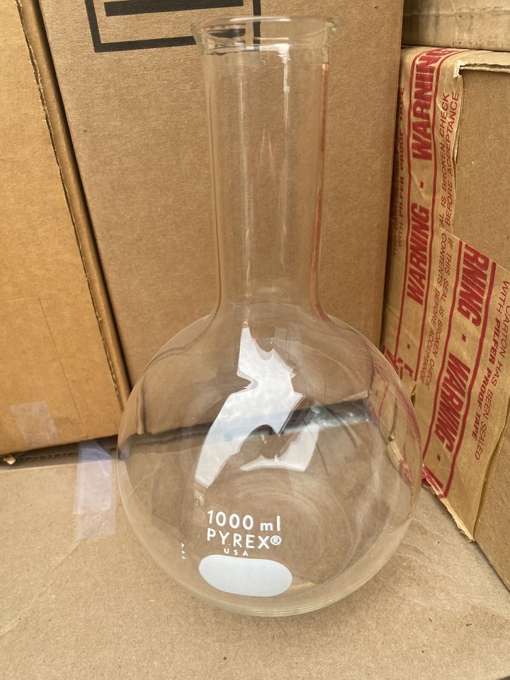Pyrex Lab Glass 1000mL Flask Beaker Boiling Distilling Vintage Corning ...