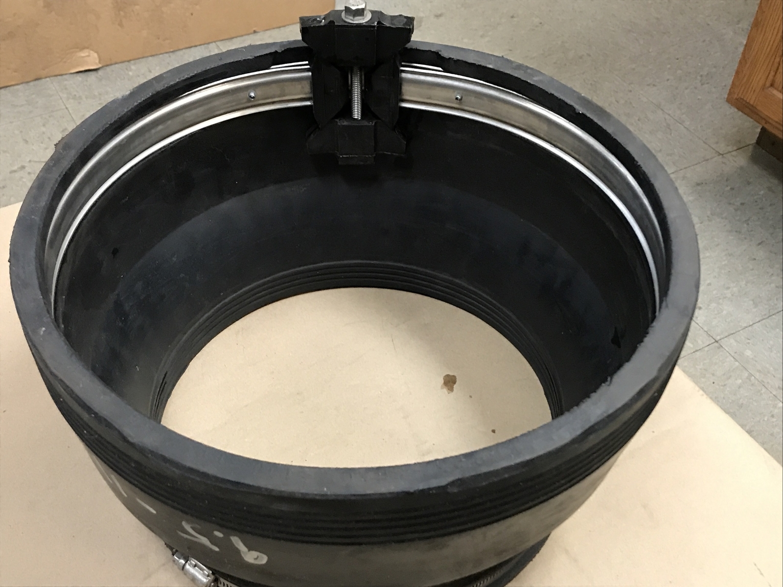 10” KOR-N-SEAL MANHOLE BOOT S106-14A, fits 9.5”-11.25” OD Pipe, Core 14 ...