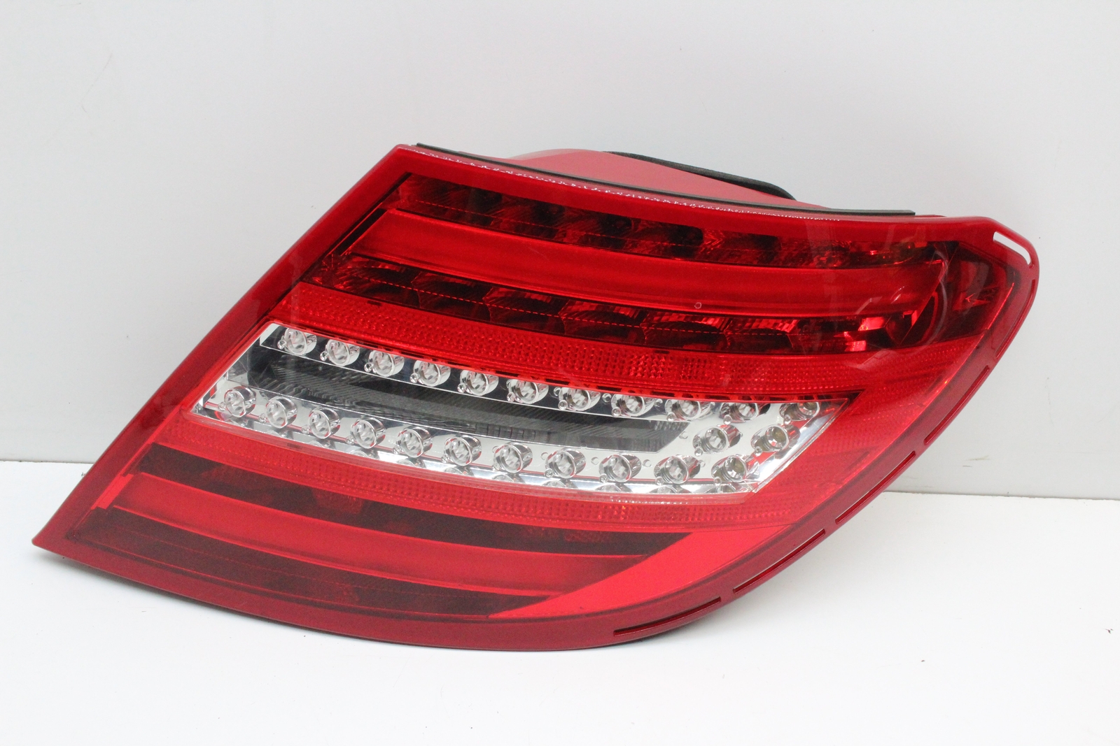 Genuine MERCEDES BBDC C204 W204 Rear Lamp Combination 2049060503 for ...