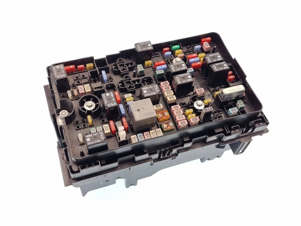 Chrysler Pacifica 2018 Petrol Fuse box set 63565387 MPT13476 for sale ...