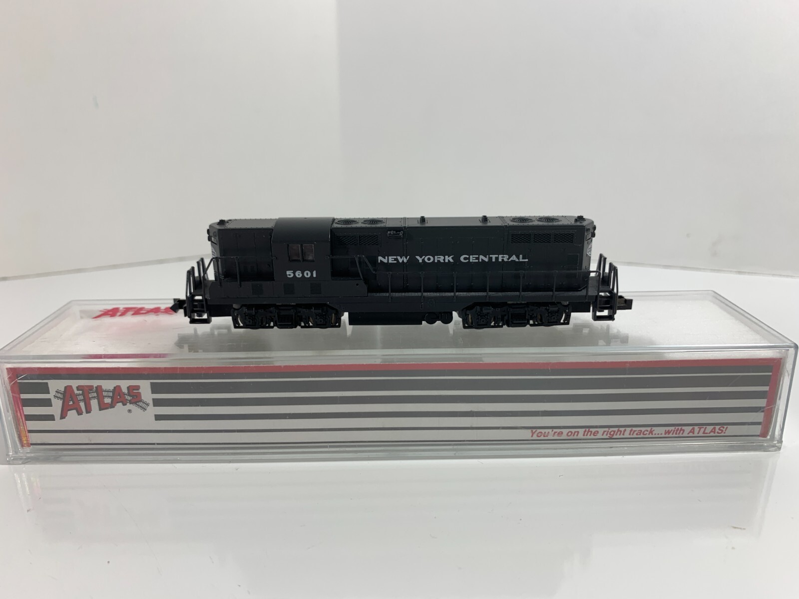 Atlas 4307 New York Central GP-7 #5601 Loco , N Gauge | eBay