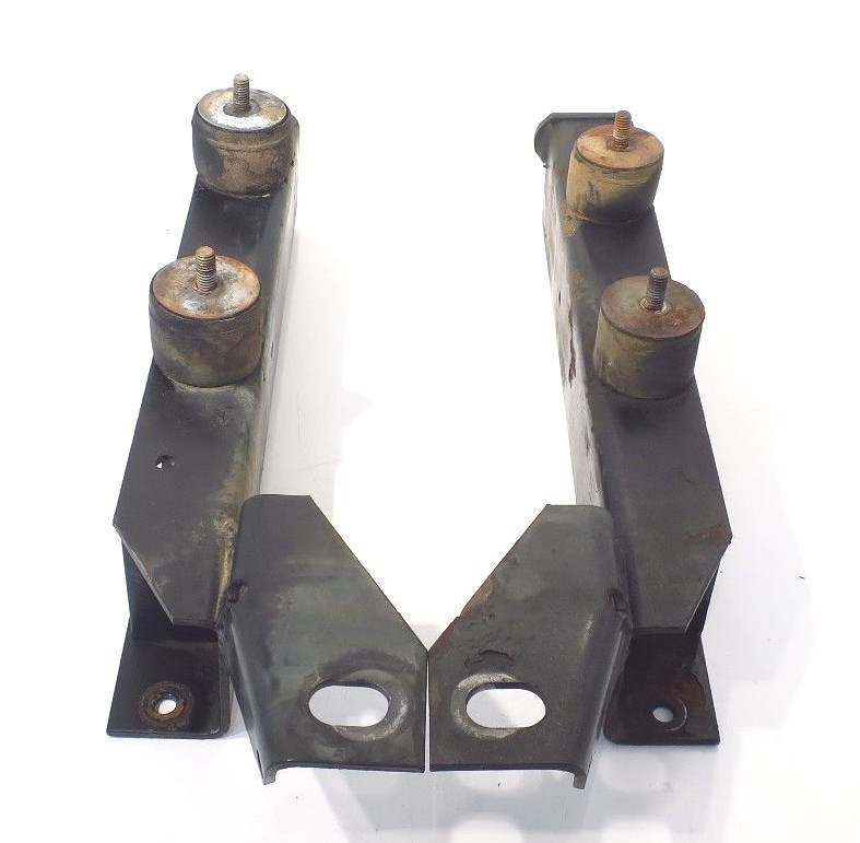 OEM Grasshopper Woods KUBOTA ENGINE LOWER MOUNTS 643604 643605 fits 721 ...