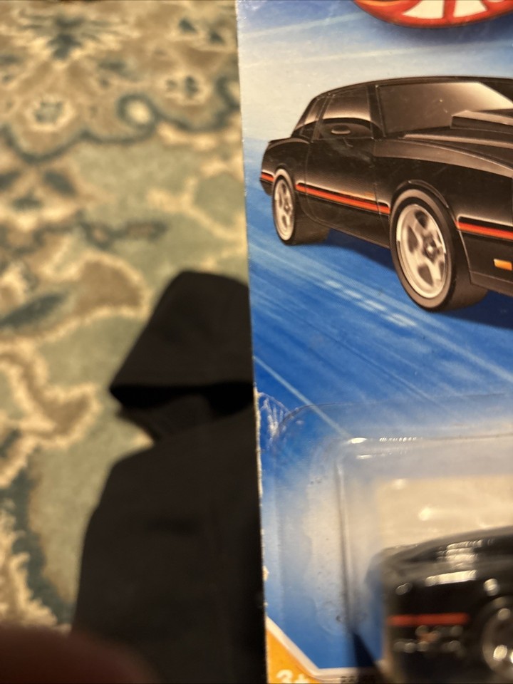HOT WHEELS - 1986 MONTE CARLO SS - 2010 Factory Error. Facing Wrong Way ...