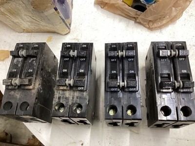 Square D QOT22020 20A 240V (2) 2P Piggyback Quad Tandem Quadplex CTL ...
