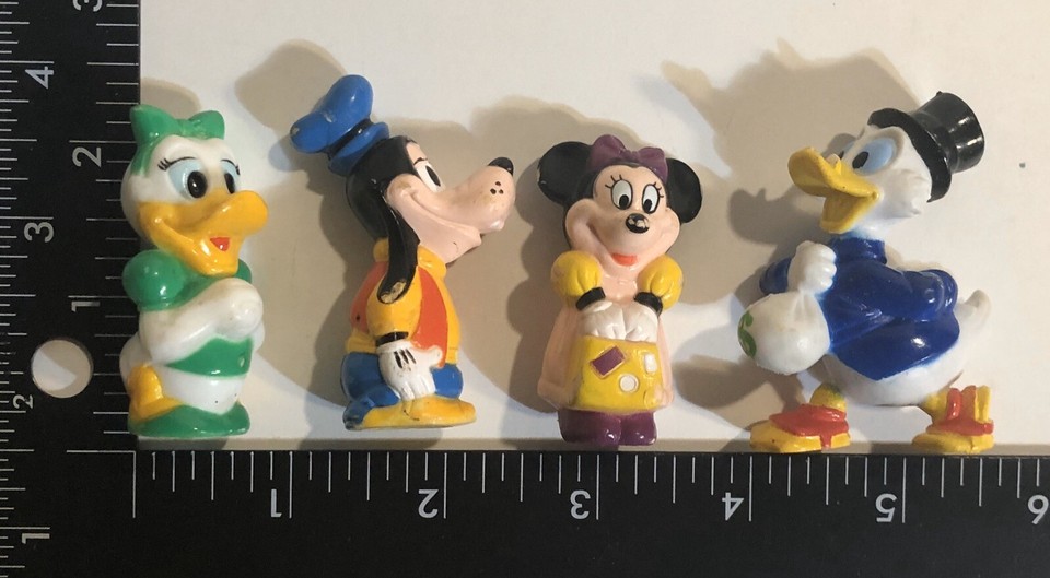 Lot Of 4 Disney Small Toy Figurines Donald & Daisy Duck Goofy Minnie ...
