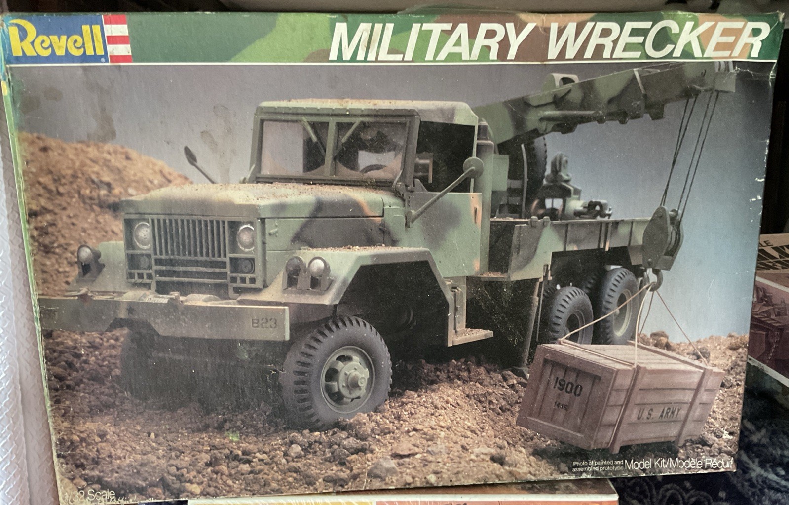Revell 1/32 Scale Military Wrecker Model Kit. Open Box | eBay