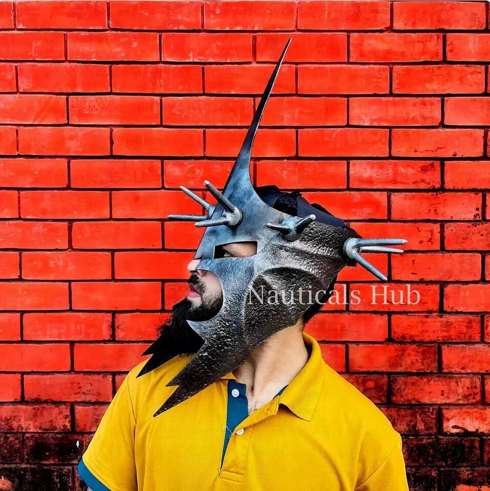 The Witch King of Angmar Nazgul Helmet Mask Replica Ringwraith Lord of ...