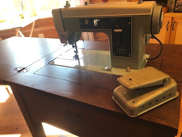 Vintage Sears Kenmore Electric Sewing Machine Model 5186 in Table ...