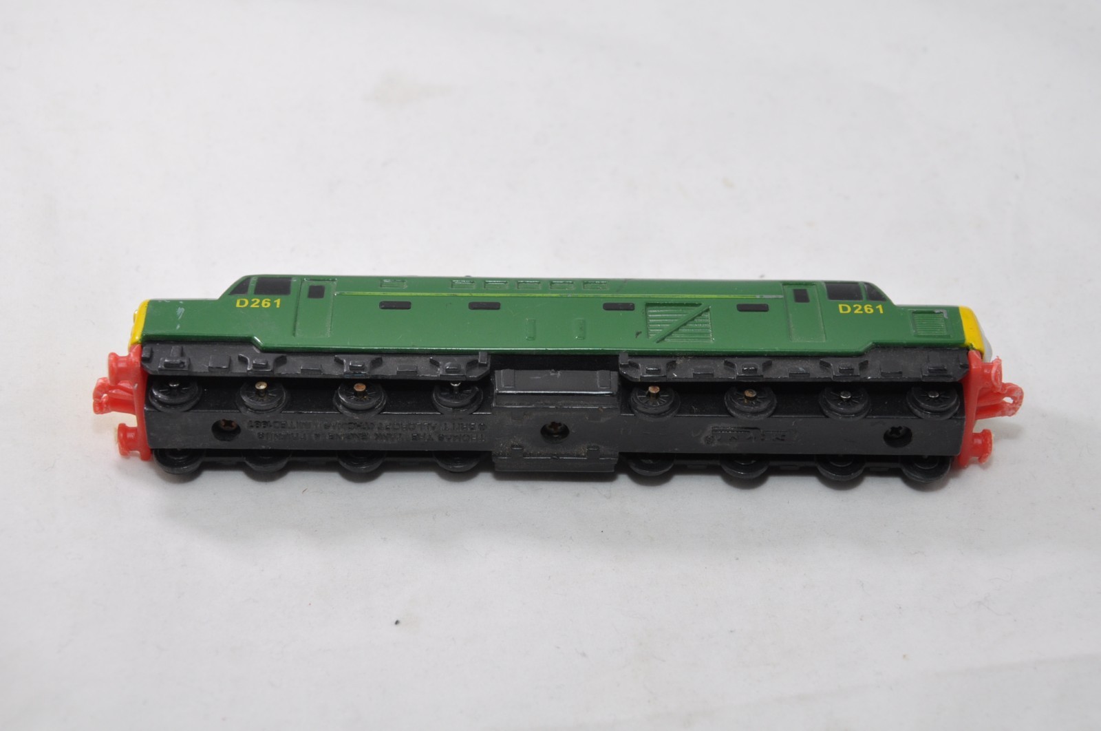 ERTL train : D261 Diesel Engine (1997) / Rare retired Thomas metal ...