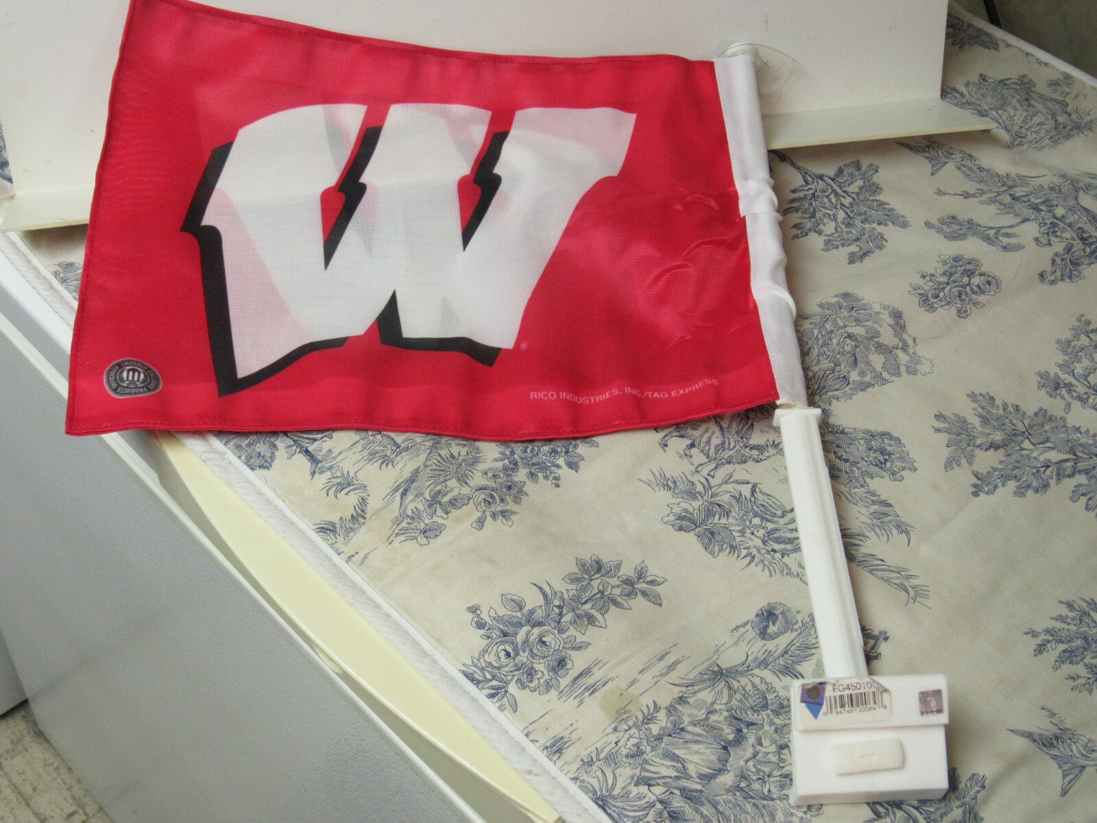 NCAA University of Wisconsin Badgers Car Flag New Old Stock | eBay