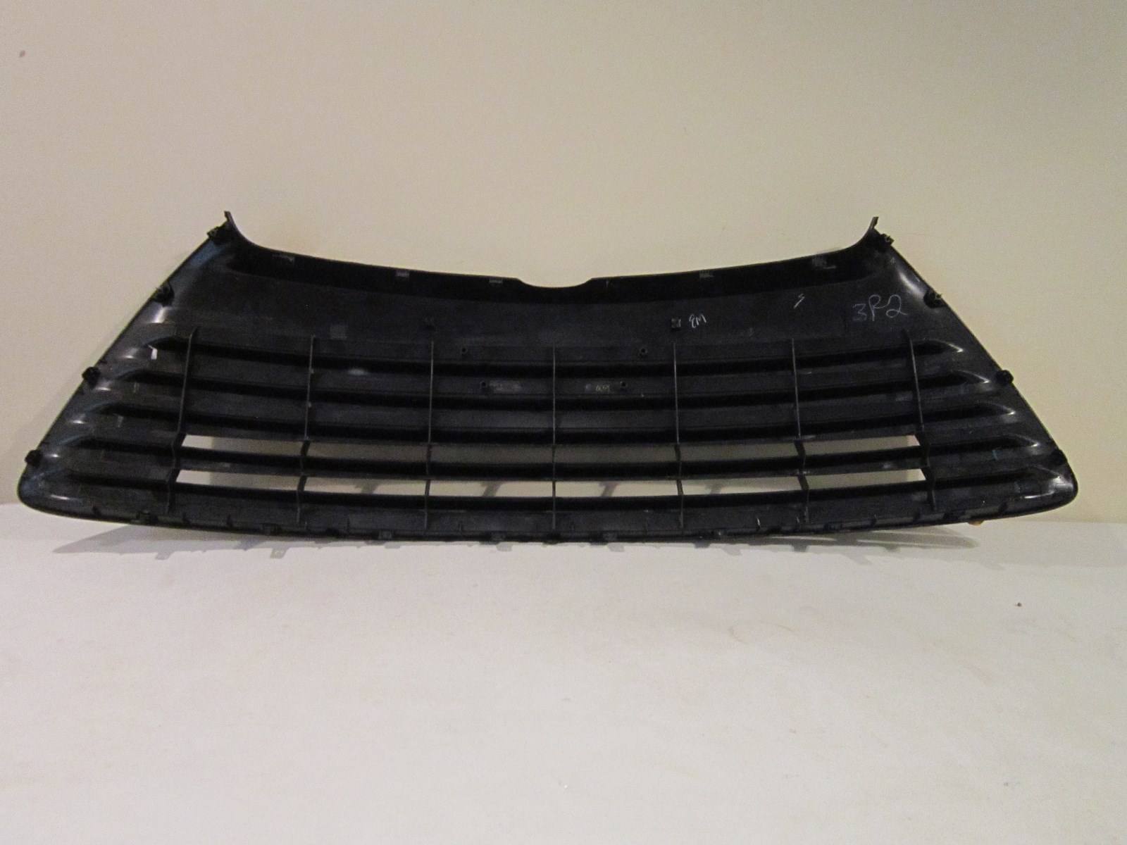 TOYOTA CAMRY 2015 2016 15 16 OEM FRONT BUMPER LOWER GRILLE ( GRAY ...