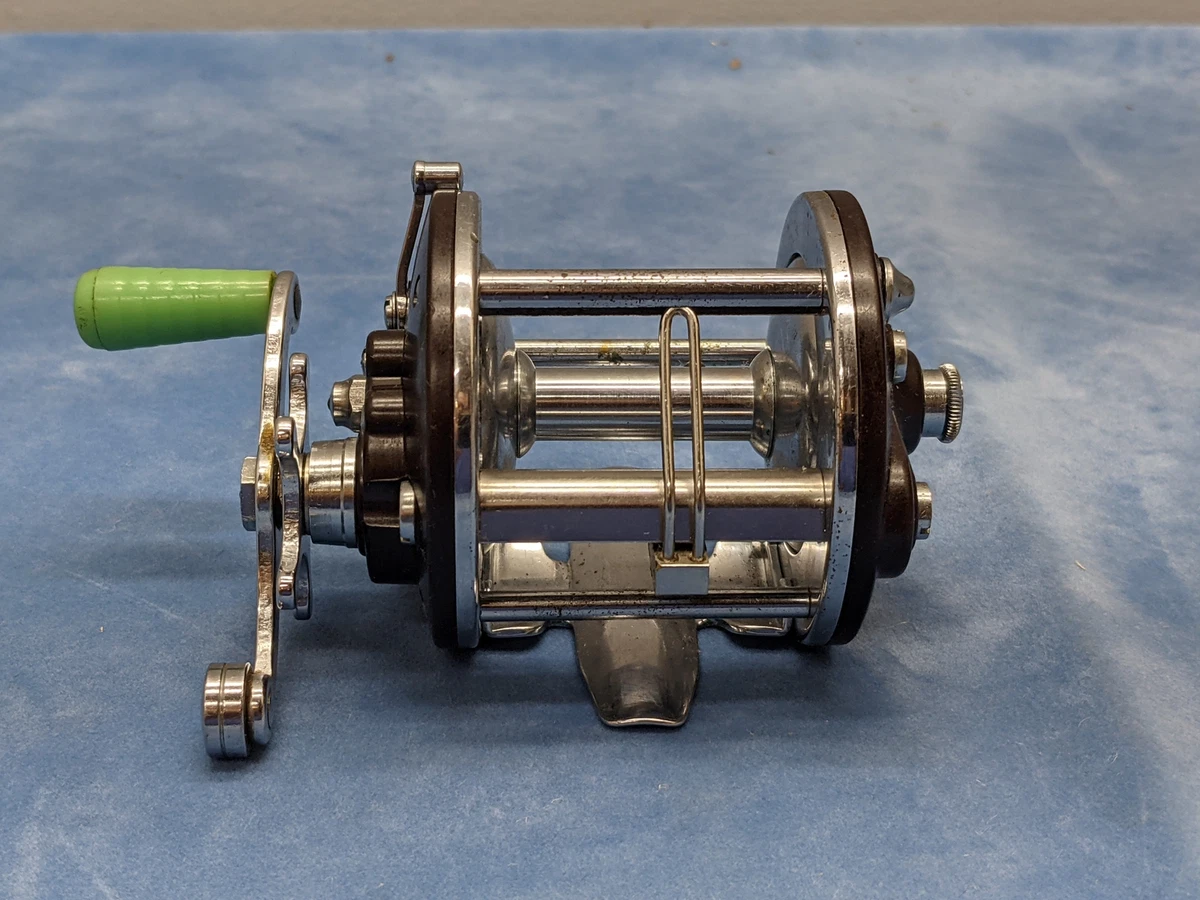 1955 Penn Peerless Model 30-109 Maroon Colored Saltwater, 43% OFF