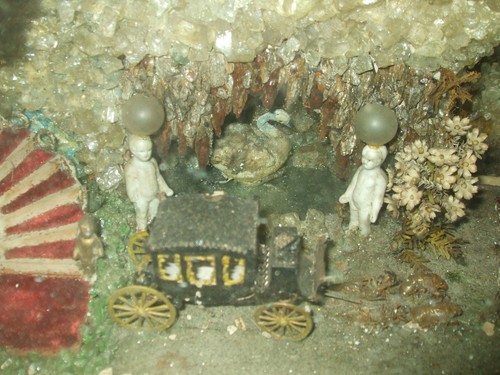 CLASSIC LARGE VICTORIAN DIORAMA FOLK ART LARGE INTRICATE MUSEUM QUALITY ...