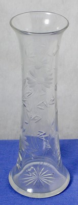 Heisey Glass Vase with Engraved Flowers & Leaves | eBay