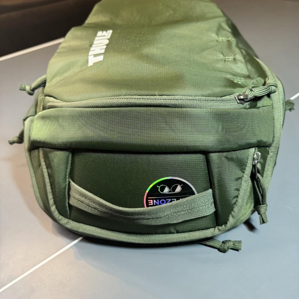 Thule Enroute Backpack 23L Black Tech Laptop Work Bag green | eBay