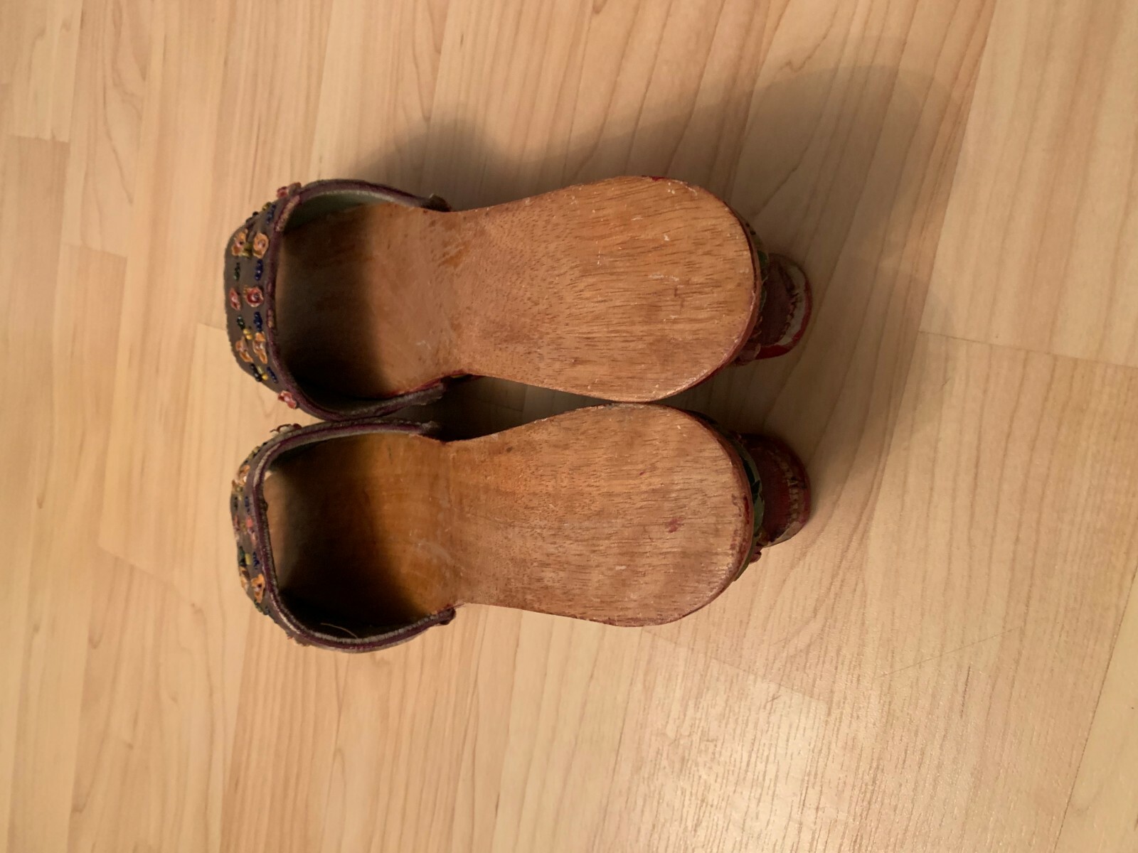 Shoes Sandals Hand Carved Wood Wedge Souvenir Asian China Vintage Clog ...