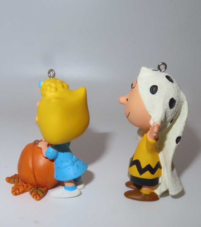 Peanuts Linus The Great Pumpkin Patch Charlie Lucy Sally Snoopy Hallmark 06 READ | eBay