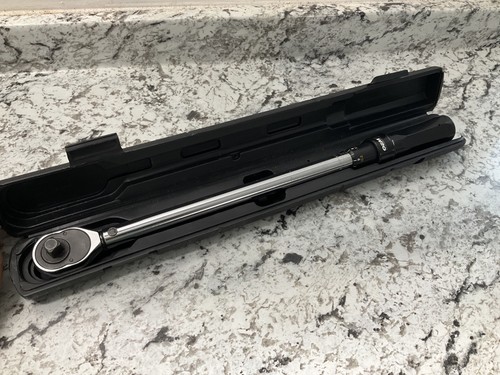 OEM Tools 1/2" Drive Click Type Torque Wrench (30-250 Ft Lb Torque ...