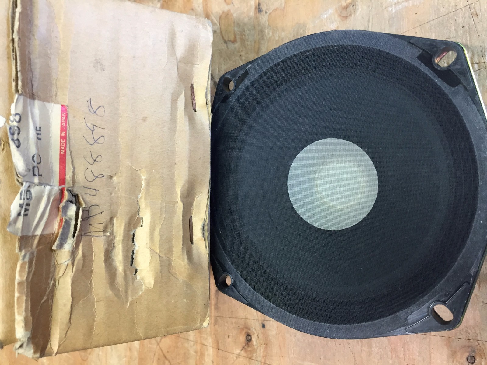 NOS GENUINE MOPAR (MITSUBISHI) 1983-88 STARION DASH SPEAKER MB488898 | eBay