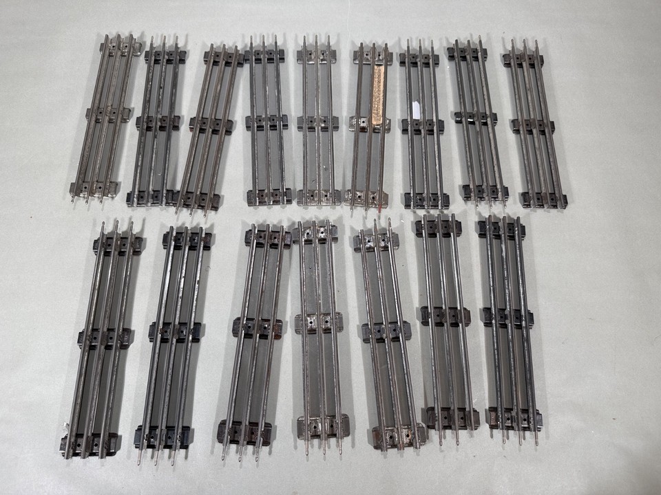 24 Vintage Prewar Lionel Train Track 8 Curved + 16 Straight plus ...