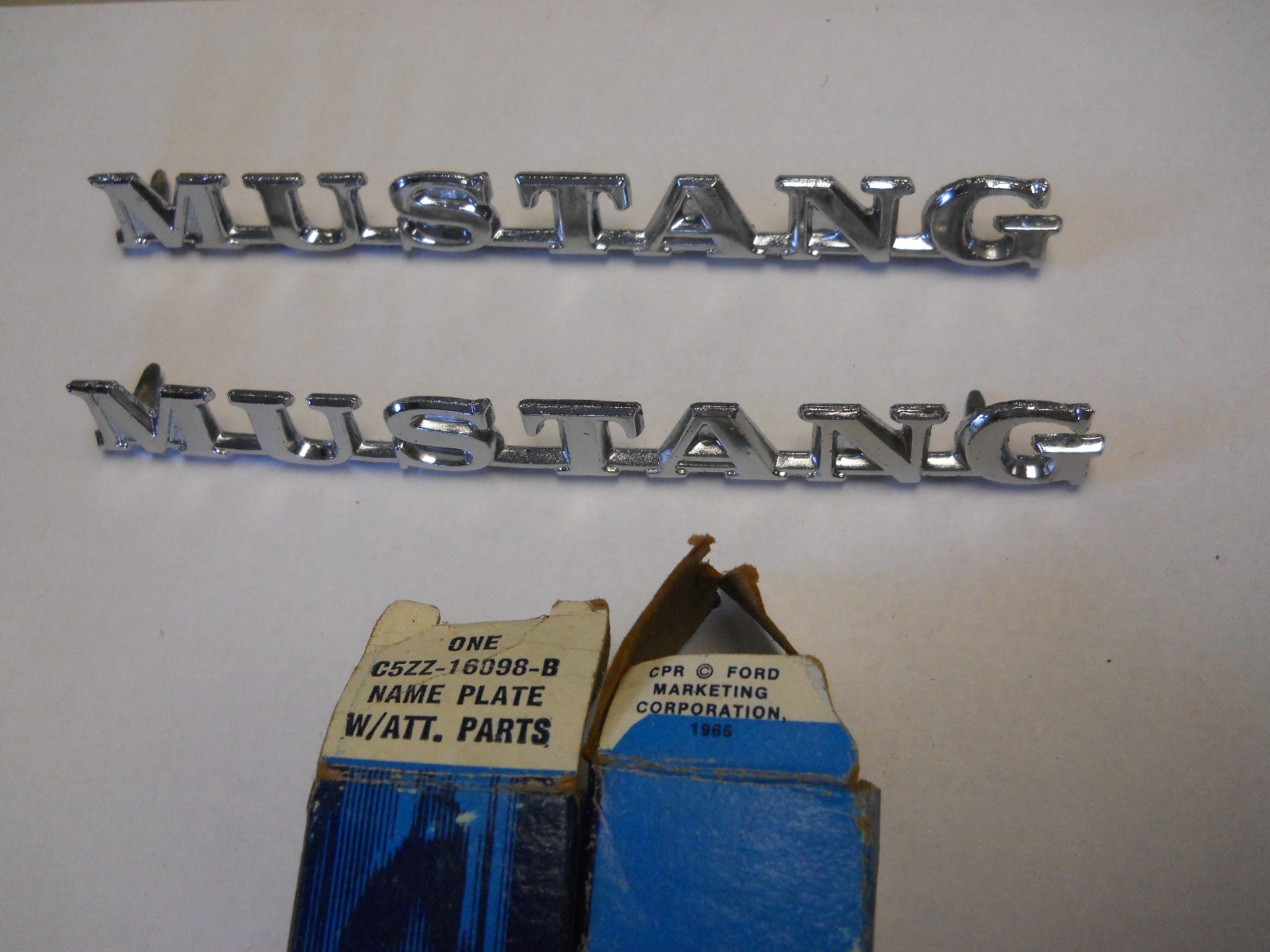 NOS 1965 1966 FORD MUSTANG FRONT FENDER EMBLEMS PAIR C5ZZ-16098-B | eBay