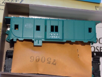 HO Athearn NYC New York Central Bay Window Caboose 24524 Kit # 1291 | eBay