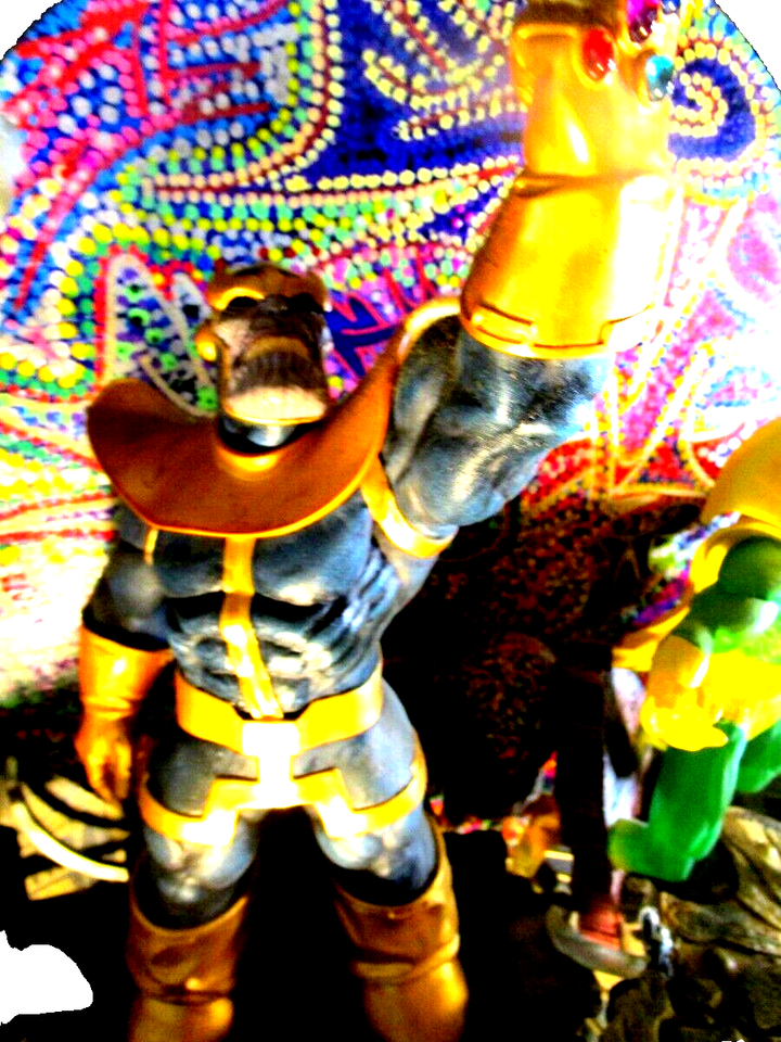 Art Asylum Marvel Milestones Thanos Infinity Gauntlet 14” Statue (2004 ...