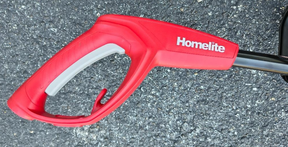 NEW Homelite 13 in. 4 Amp Straight Electric String Trimmer UT41113 Free ...