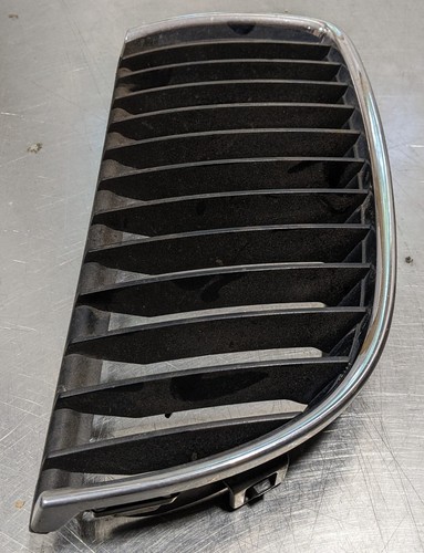 BMW 328XI 2008 OEM RIGHT HAND RH PASSENGER CHROME HOOD GRILL 51-11-7 ...