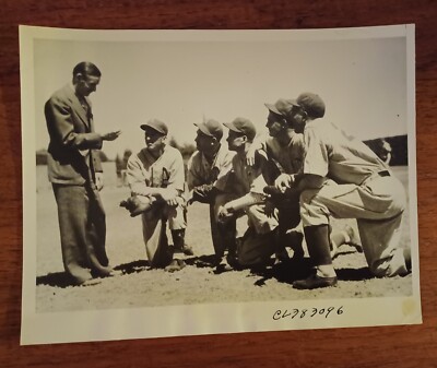 1937 PHILADELPHIA ATHLETICS Type 1 WIRE PHOTO WITH ACE PARKER (NFL HALL ...