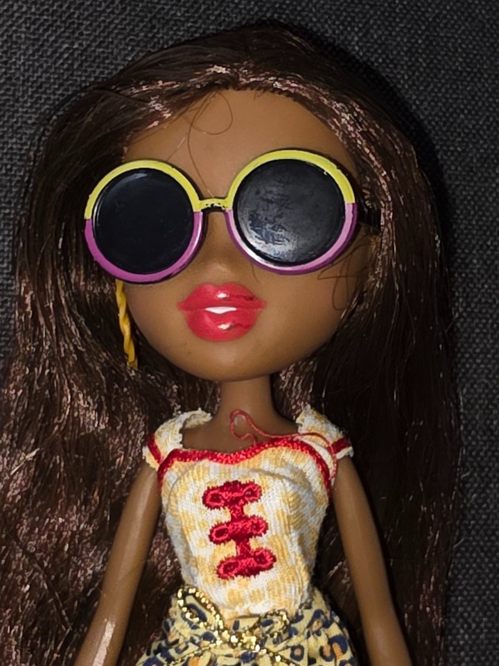 MGA 2015 Bratz Doll , Hello my Name is Sasha , | eBay.de
