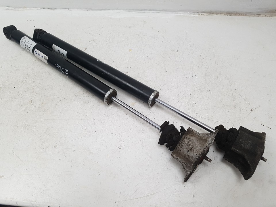 VOLVO C70 Se Sachs Posteriore Ammortizzatore (Coppia) 2008-09 31262659 ...