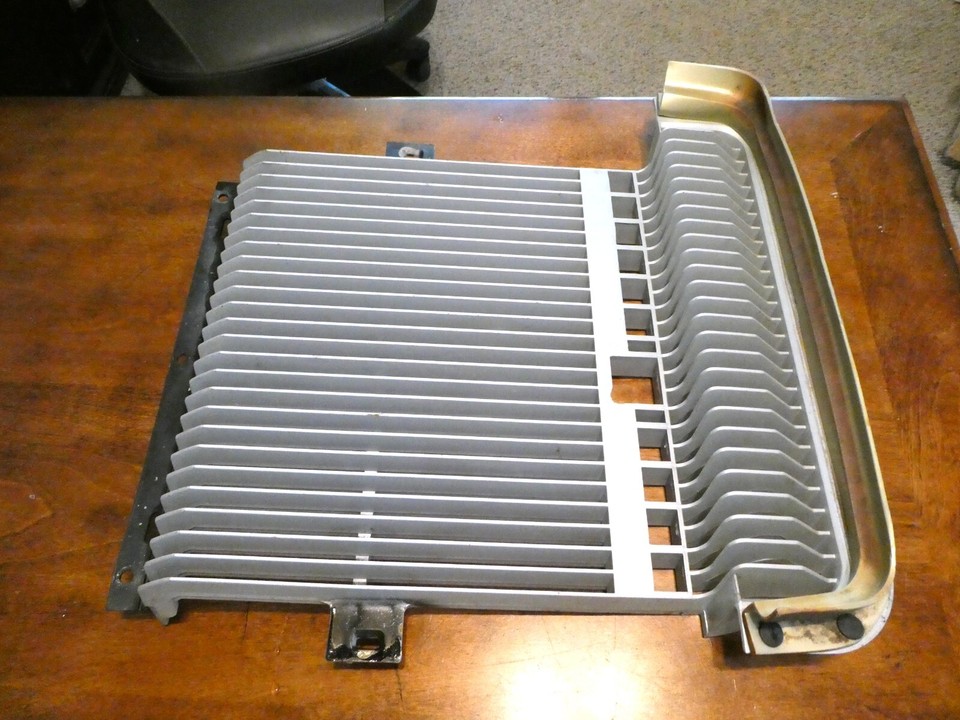 1974 OLDSMOBILE CUTLASS SUPREME RIGHT HAND FRONT GRILLE 414324 | eBay