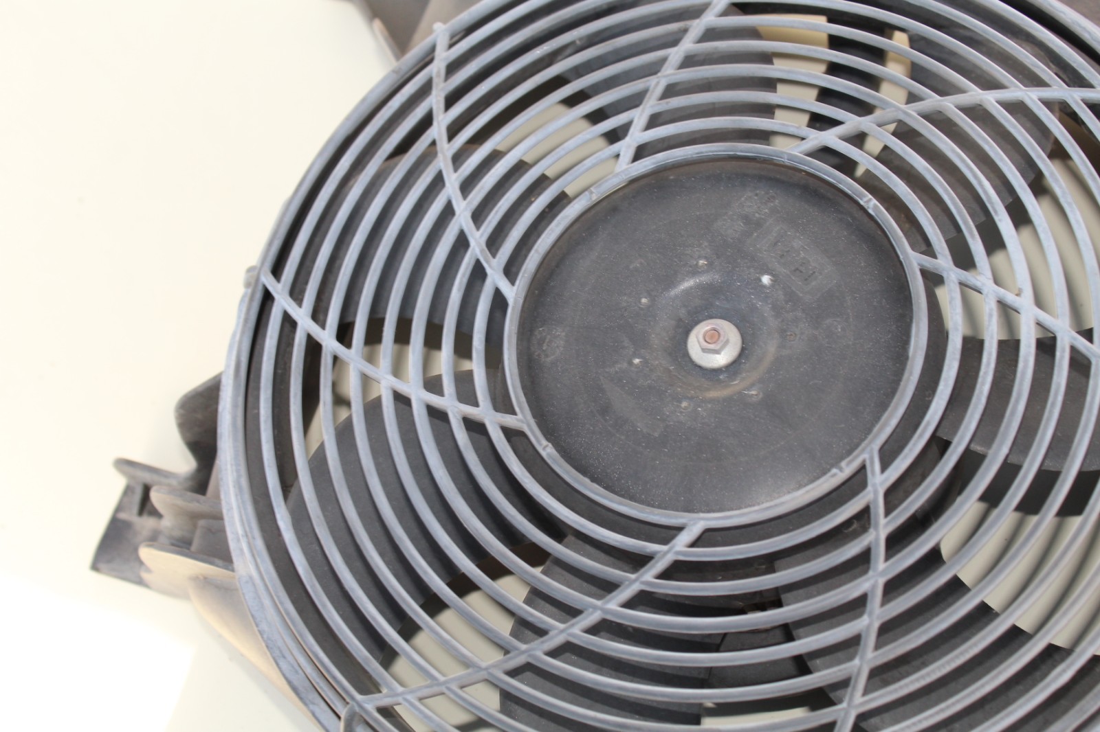 1998-2002 MERCEDES W163 ML320 ML350 RADIATOR COLLING FAN ASSEMBLY J3626 ...