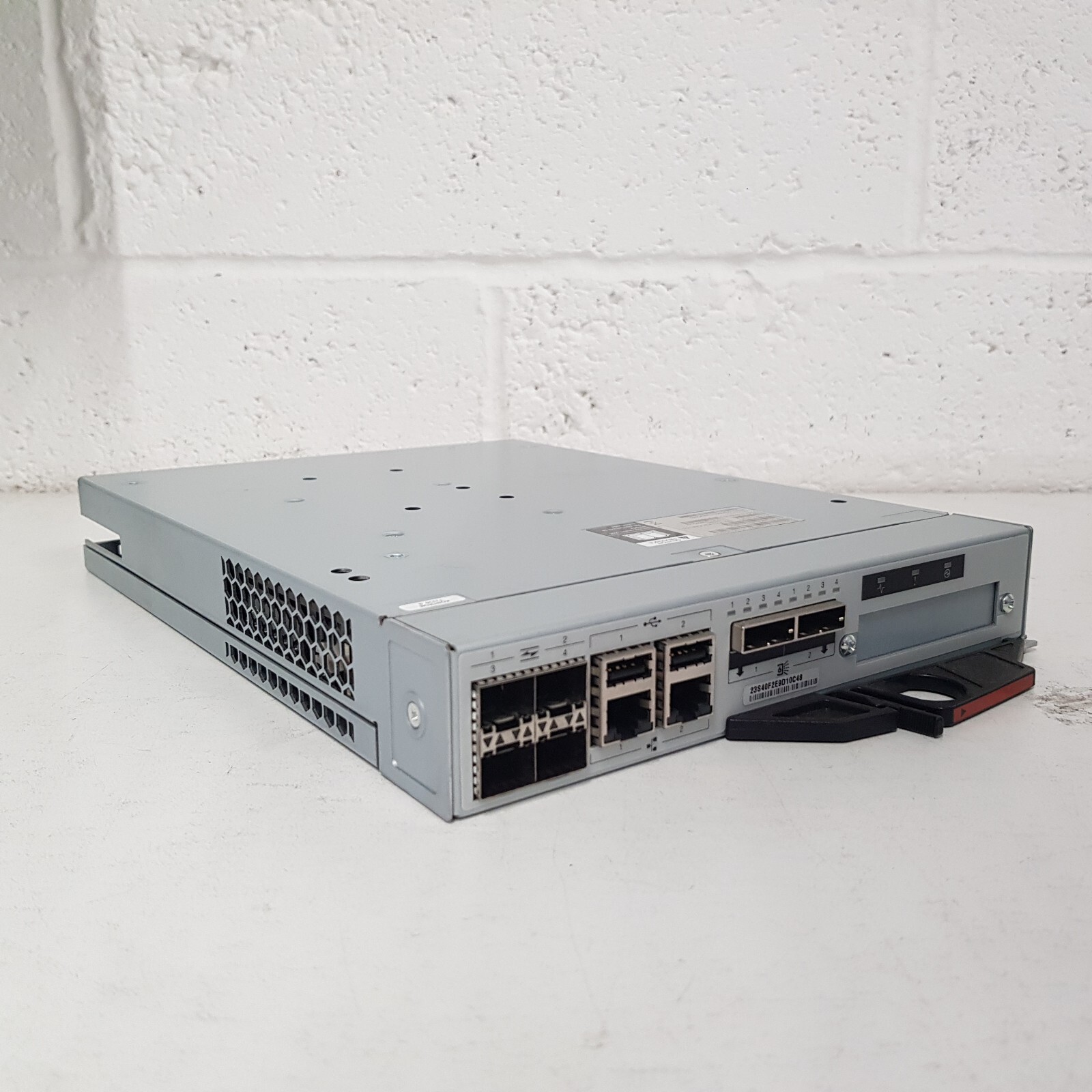 IBM 00L4575 V7000 Controller 00AR160 85Y6134 00L4579 00AR097 00AR039 ...