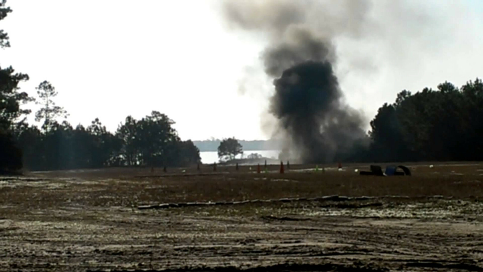 COMBAT ENGINEERS LAPEL HAT PIN UP US MARINES USMC VETERAN MOS 1371 ...