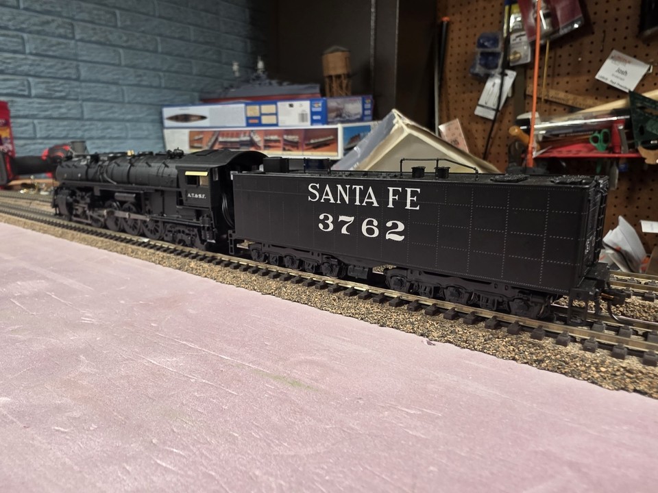 HO BLI 2518 ATSF 4-8-4 #3762 Smoke Sound & DCC Santa Fe Northern steam ...
