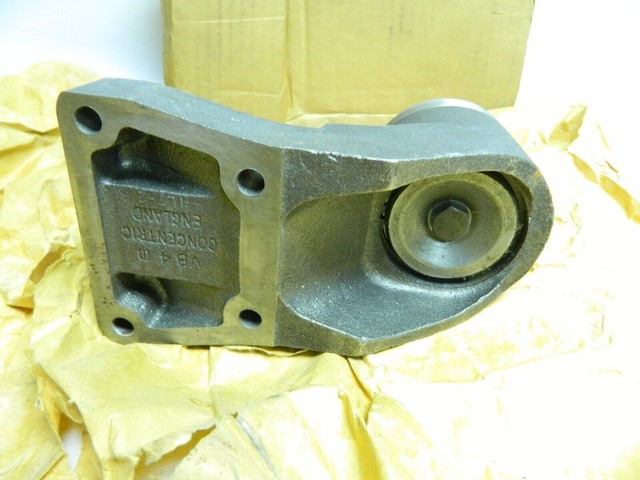 Cummins Fan Support B5.9 12v 3911922 and Pulley 3914459 for sale online ...