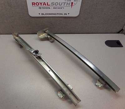 Toyota Sequoia 2001 - 2007 Rear Back Window Guide Rails W/ Bracket ...