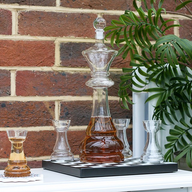 Whiskey Chess Decanter Set with Four Rook Glasses & Board Unique Gift ...