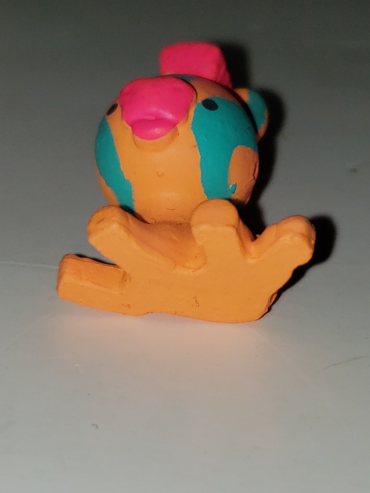 Twozies Series 1 "Zoe" Ultra Rare Neon Zebra 1" Figure/Character T1-011 ...