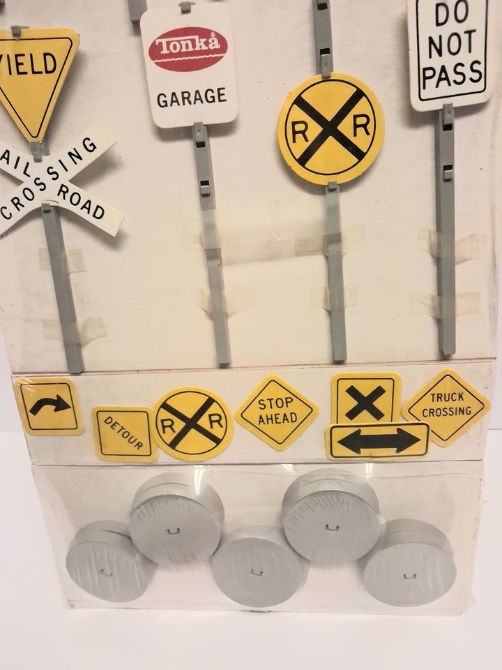 Vintage 1970s Tonka Plastic Road Signs With Bases Various Collectible ...