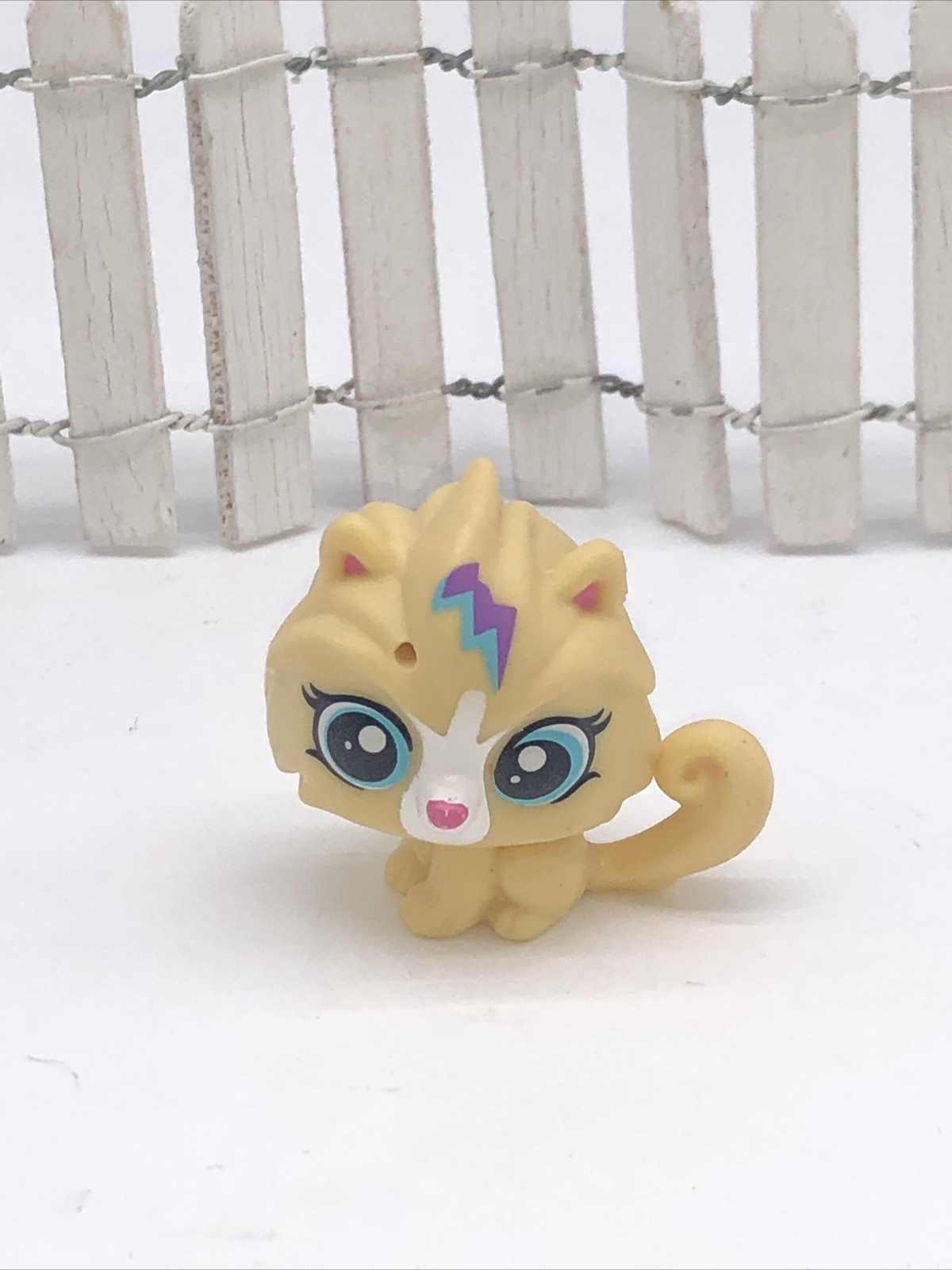 Littlest Pet Shop #4016 Mini Cream Pommy LeClerc Pomeranian Puppy Dog ...