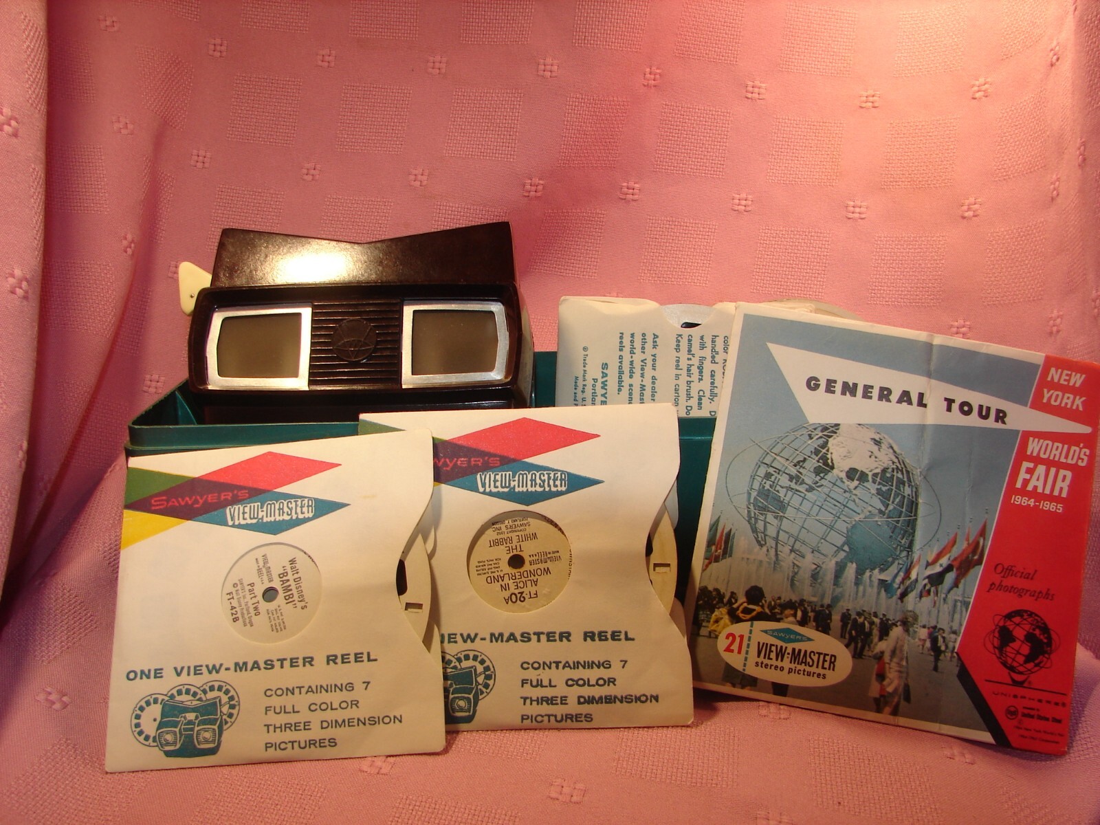 viewmasters vintage viewer / with 31 reels and original view master ...