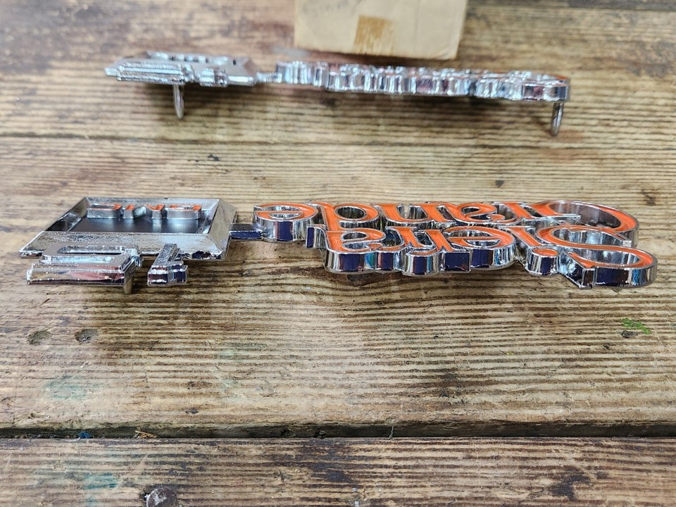 NOS OEM GM 1973-1980 GMC Sierra Grande 15 Fender Emblems 351827 ...