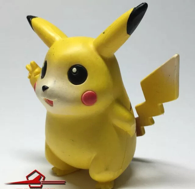 Pokemon Electrical Type: Pikachu Making Peace Sign PVC 4 Cm. NINTENDO ...