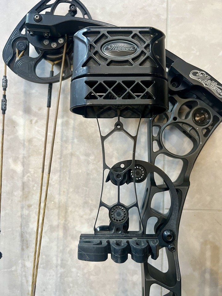 Mathews TRX 34 Bow RH 29/70 | eBay