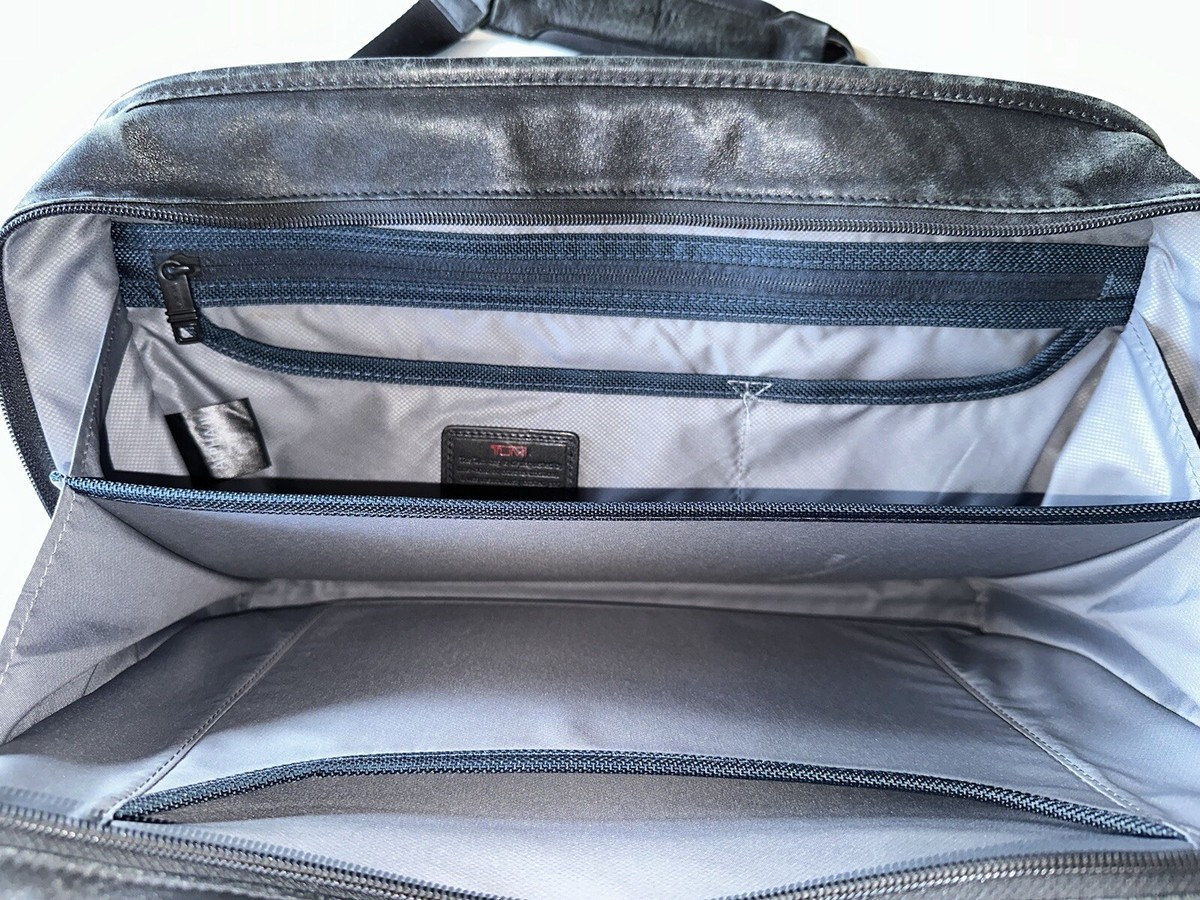 Tumi - Alpha 2 Leather Organizer Portfolio Brief 96108D2 Tumi - Alpha 2 Leather Organizer Portfolio Brief 96108D2